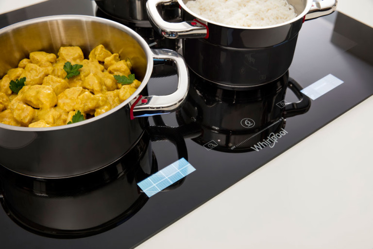 W Collection, la table de cuisson intelligente de Whirlpool ...